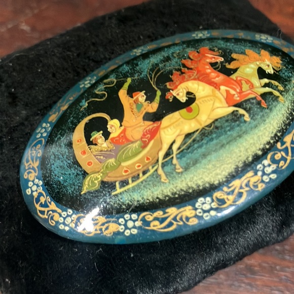 Jewelry | Vintage Hand Painted Russian Folkart Lacquered Brooch With ...